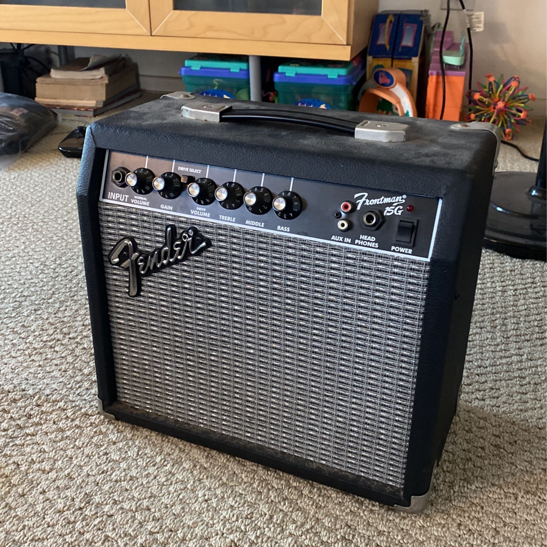 Fender Frontman 15G Guitar Amp Works Great for Sale in Fullerton, CA ...