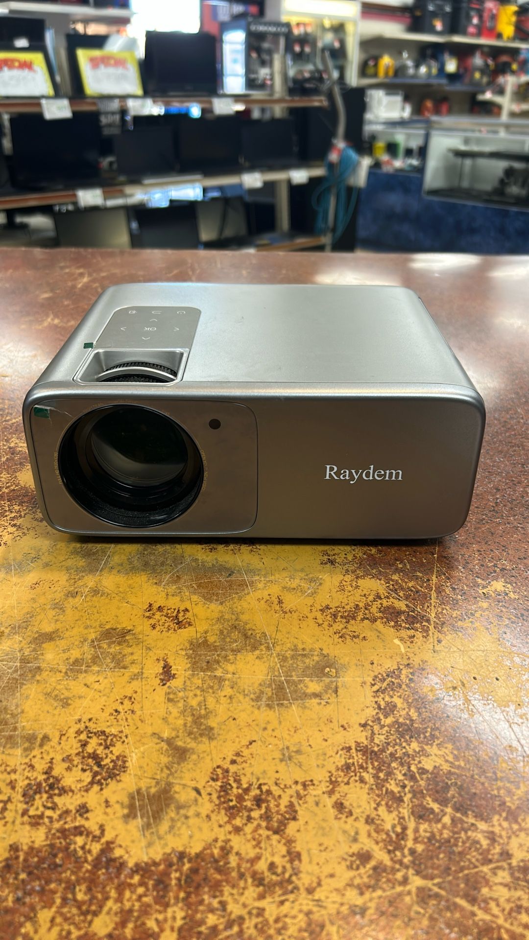 Raydem 1080p LED Projector for Sale in San Antonio, TX - OfferUp