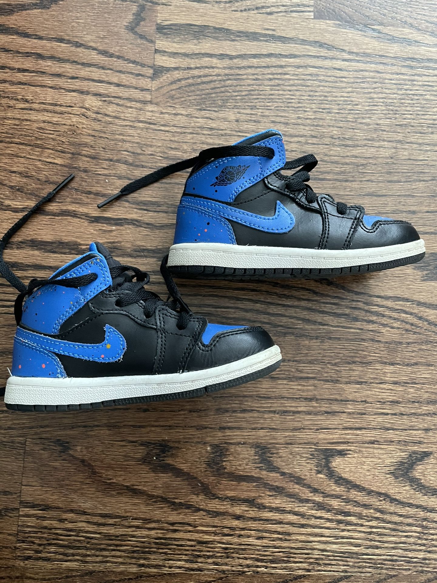 Nike Jordan Toddler Leather Snickers for Sale in Schaumburg, IL - OfferUp