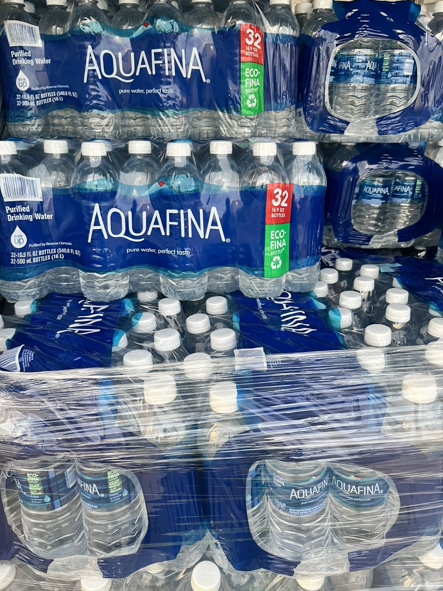 32 Pack AQUAFINA WATER FOR SALE for Sale in Tampa, FL - OfferUp
