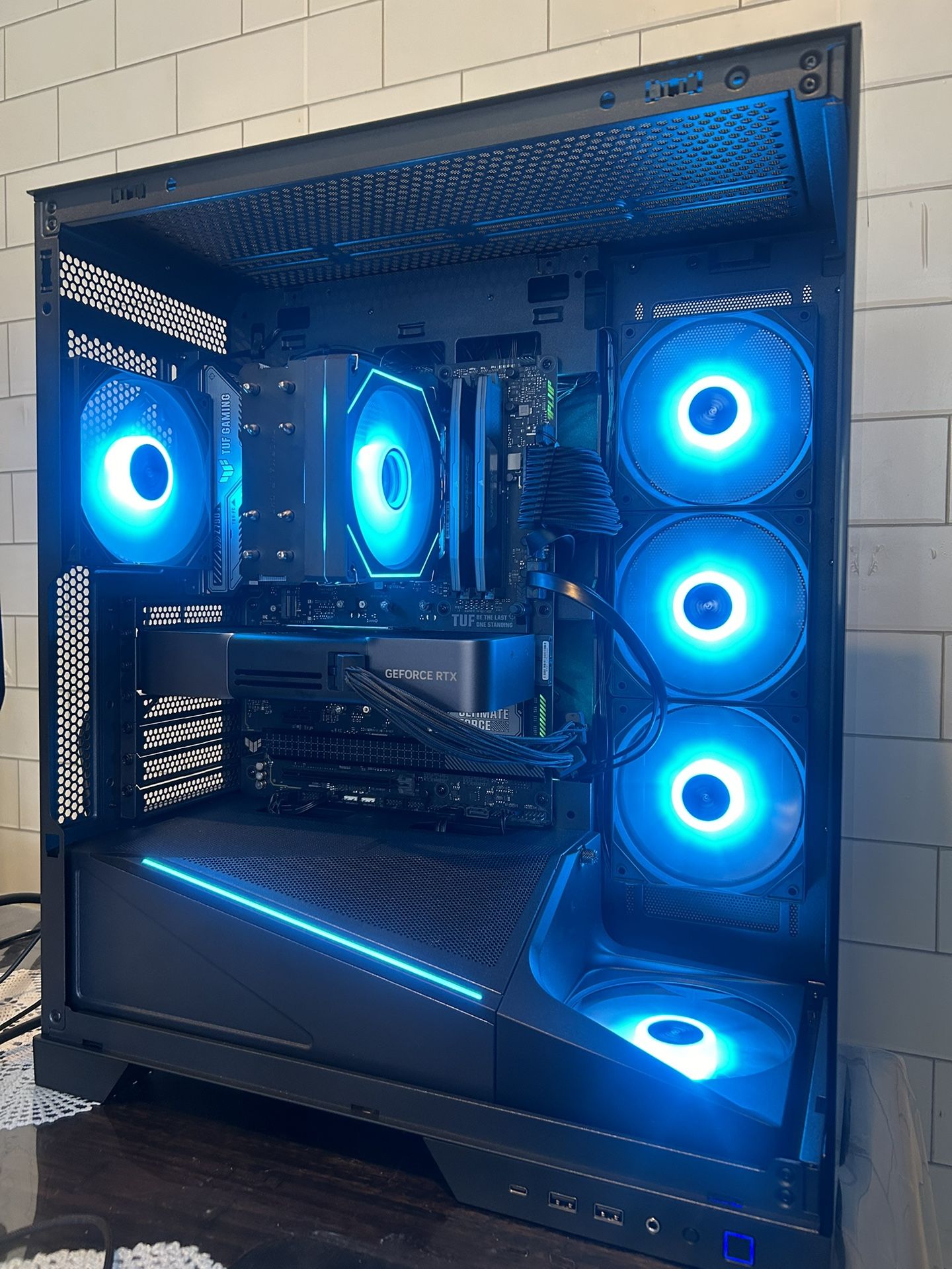 RTX 5070 + i7 12700K GAMING PC for Sale in Los Angeles, CA - OfferUp