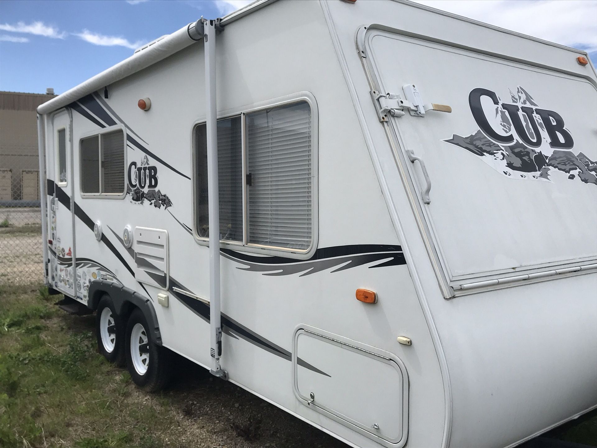 Cub hybrid camper 23’ for Sale in Suffolk, VA - OfferUp
