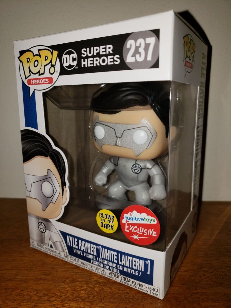 Kyle Rayner White Lantern Figure