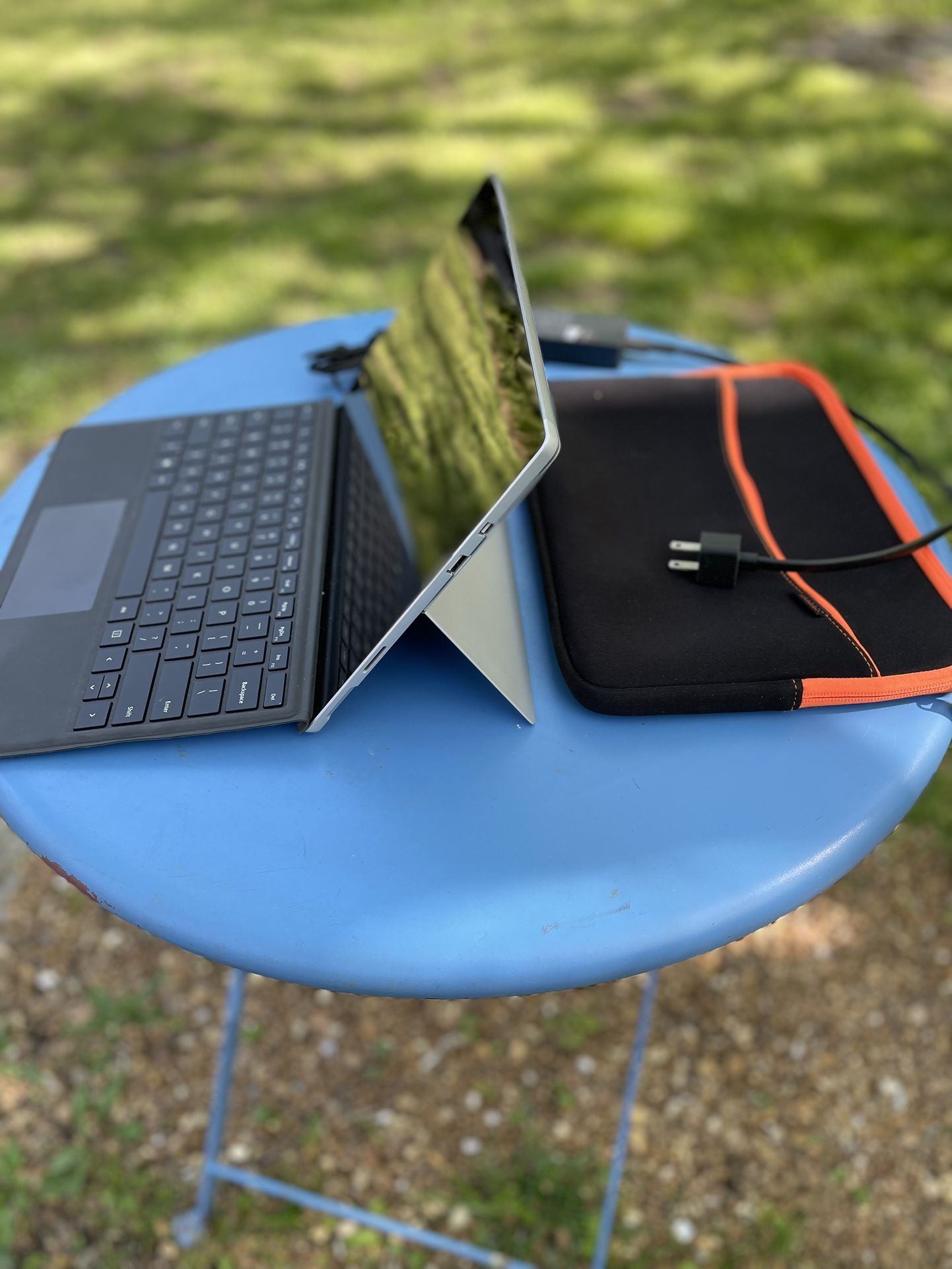 Microsoft Surface Pro 6 12.3" Tablet - Core i5, 256GB Intel Core i5-7th ...