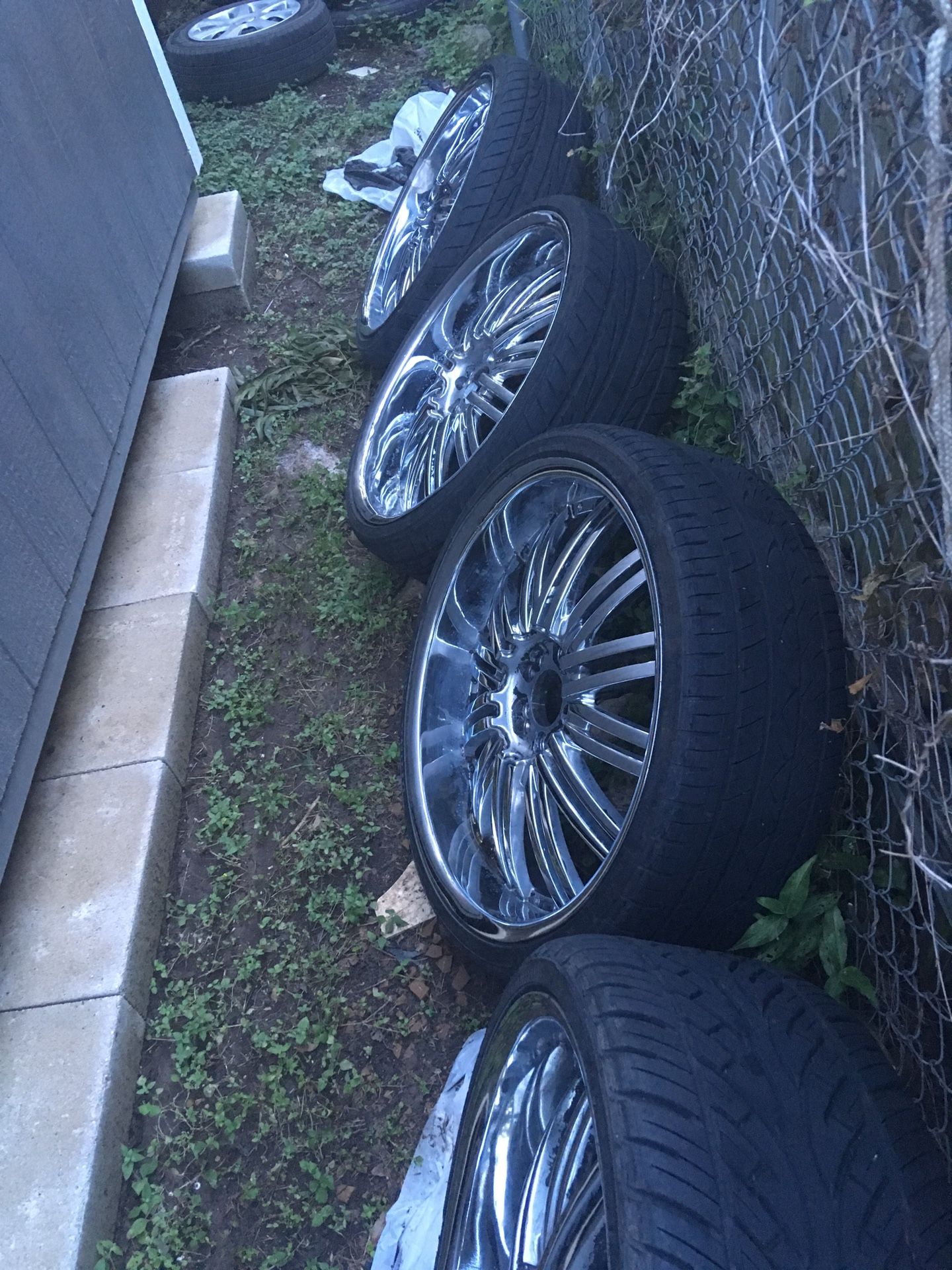 22z no tires just rims for Sale in San Antonio, TX - OfferUp