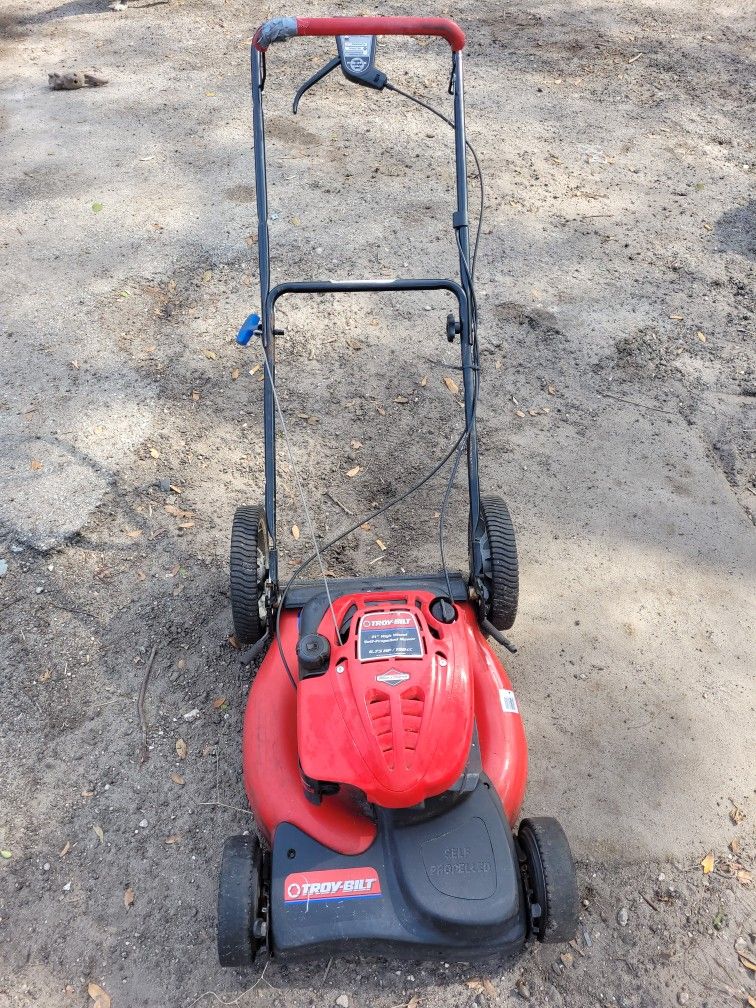 Troy-Bilt 190-cc 21-in Self-propelled Gas Lawn Mower with Briggs ...