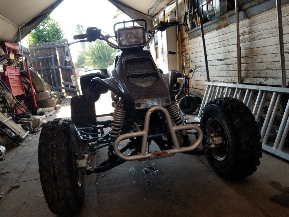 86 Suzuki lt250r for Sale in San Bernardino, CA - OfferUp