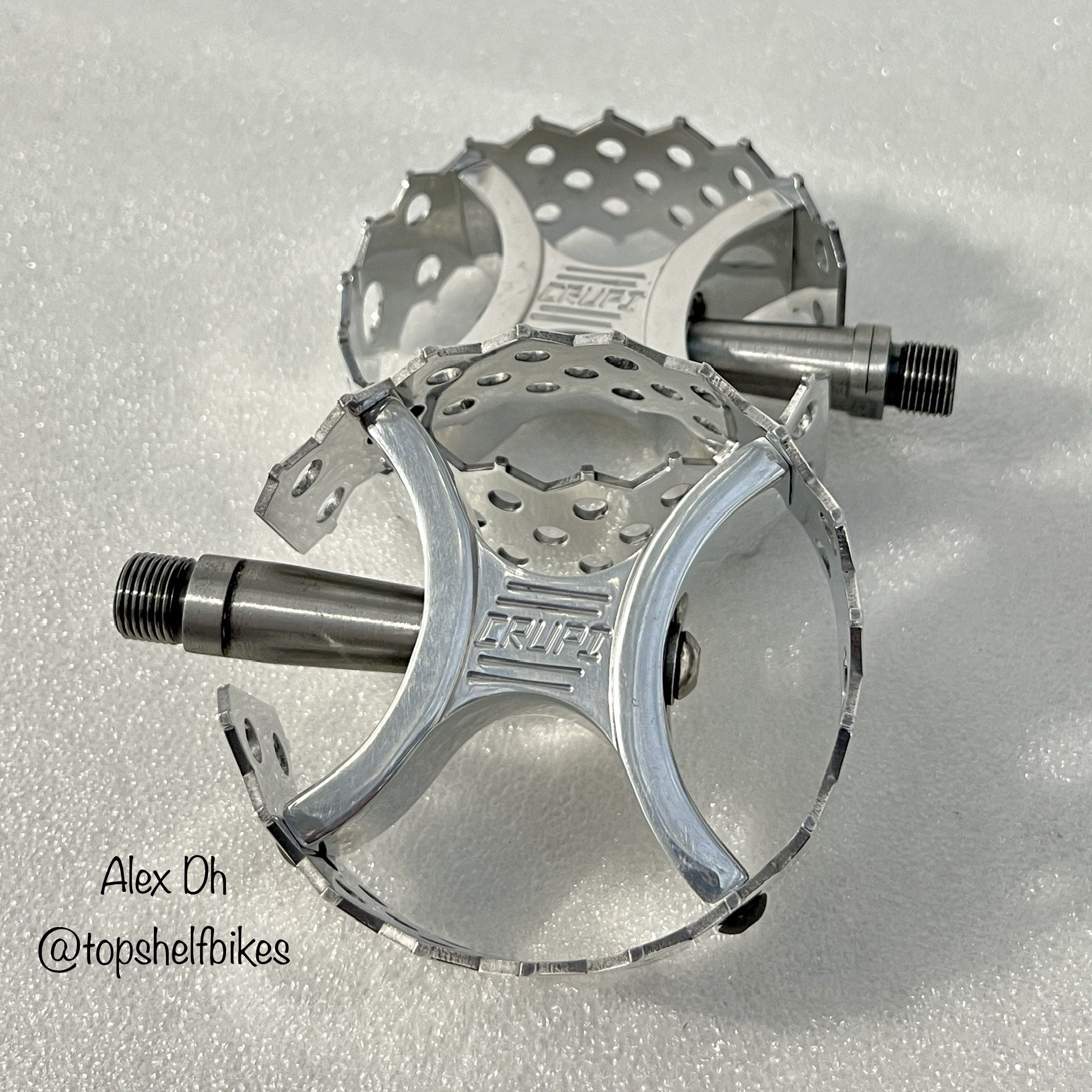 CRUPI 9/16” PRO SIZE ROUND POLISHED BMX PEDALS jp hutch bear CRUPI 9/16” PRO SIZE ROUND POLISHED BMX PEDALS jp hutch bear