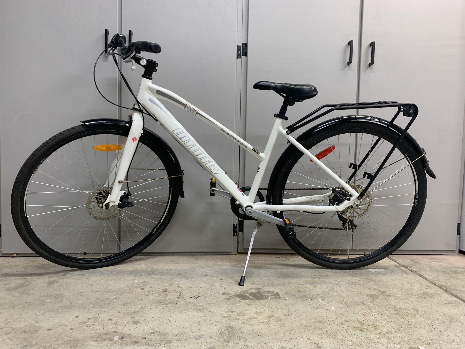 Infinity Boss 7 Speed Hybrid Bike for Sale in Ceres, CA - OfferUp