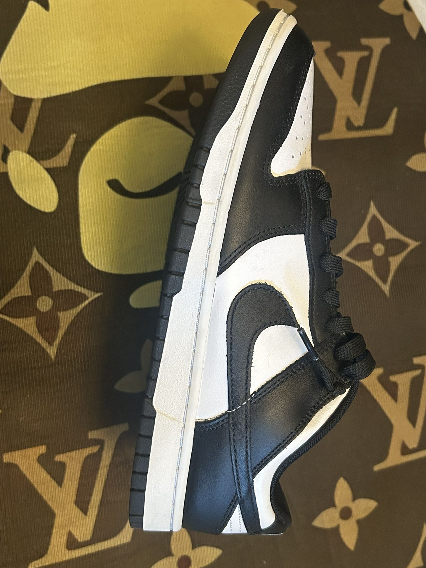 Nike Dunks for Sale in Lewis Mcchord, WA - OfferUp