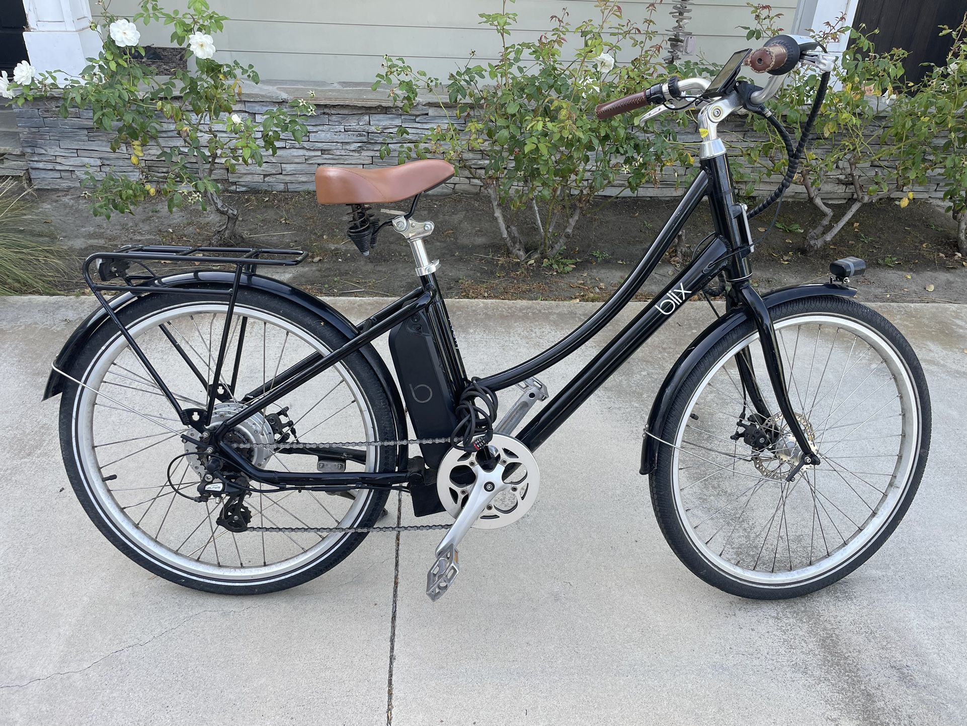 USED Blix Aveny E-bike (needs rear wheel respoke) for Sale in ...