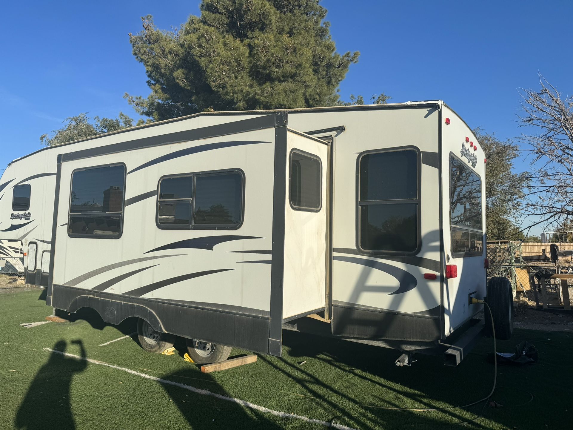 2015 Springdale Fifth Wheel Travel Trailer In Victorville Ca for Sale ...