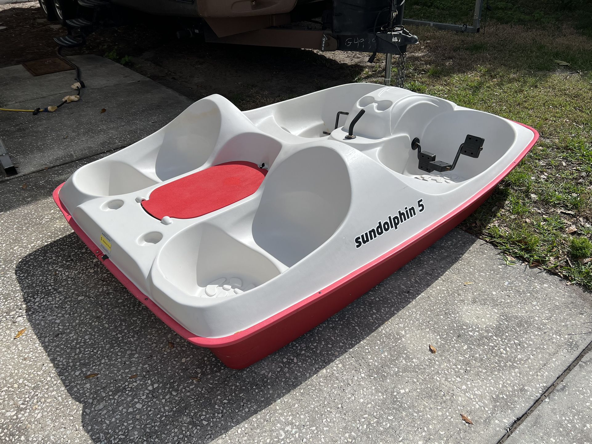 Sundolphin 5 Paddle Boat Up To 5 Person Peddle boat for Sale in ...