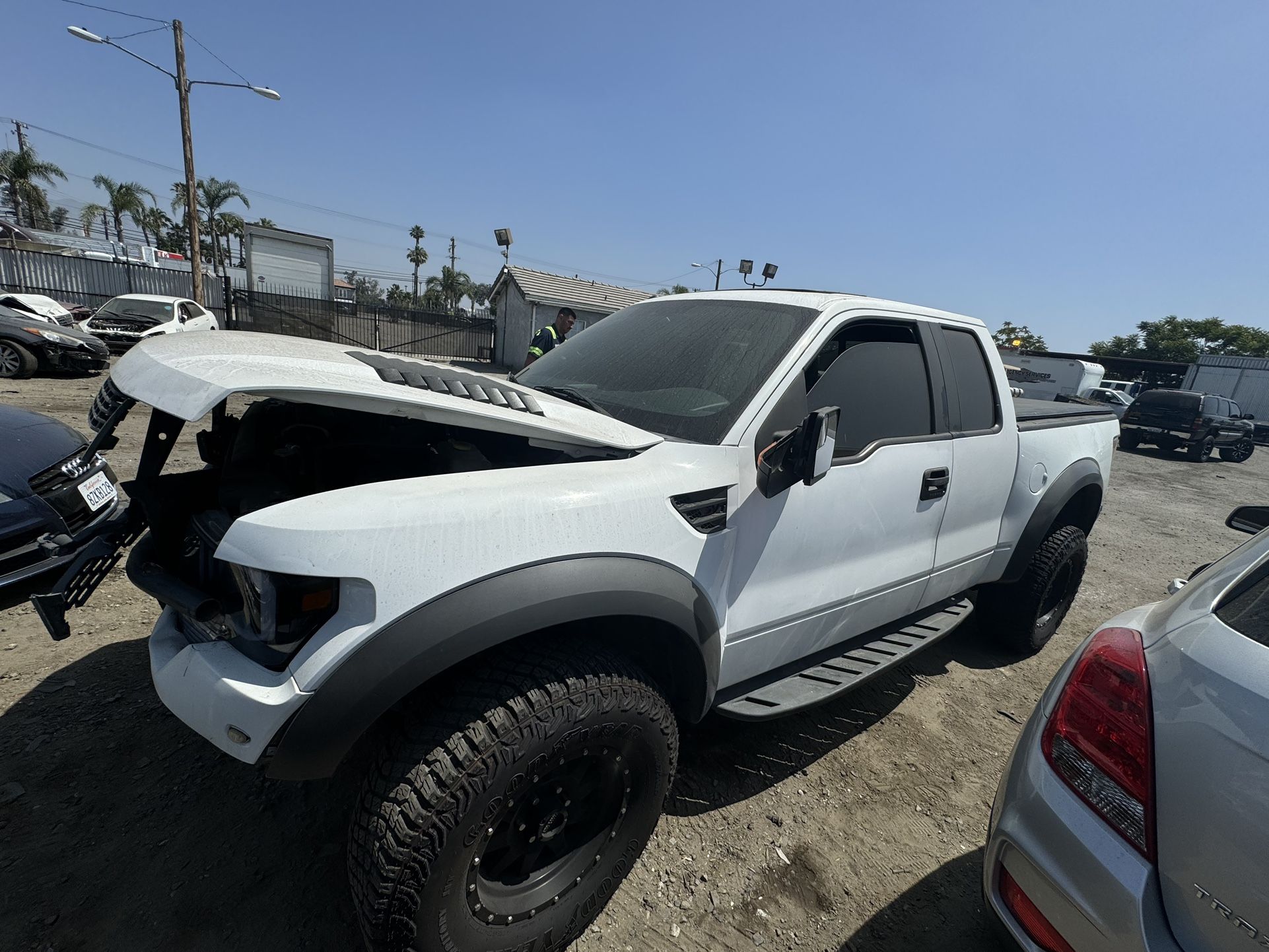 2010 FORD RAPTOR V8 for Sale in Fontana, CA - OfferUp