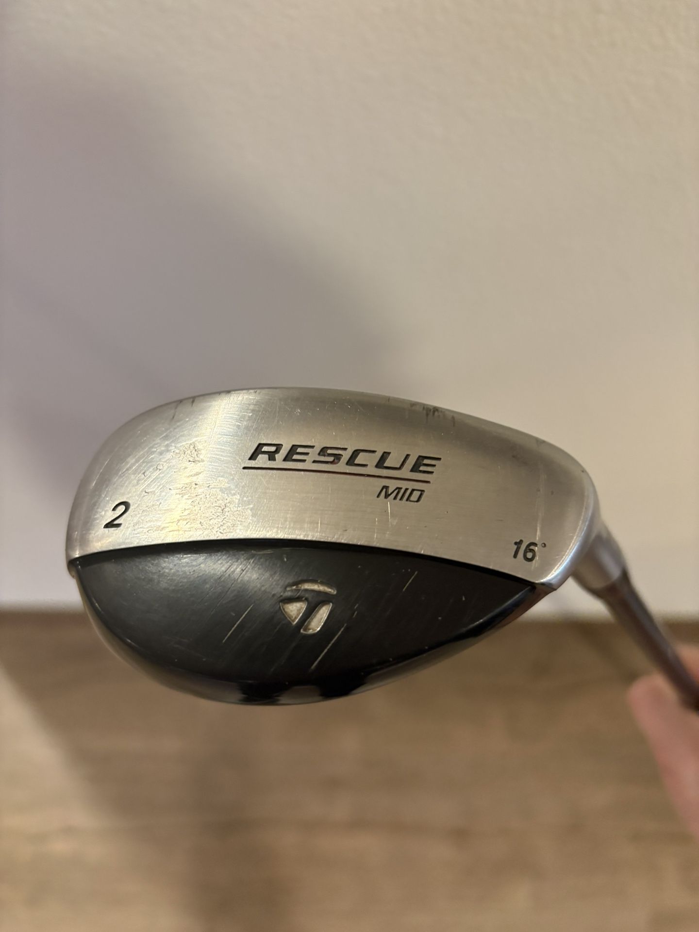 TaylorMade Rescue Mid 2-Hybrid – 16° – Stiff Flex Graphite – Right ...