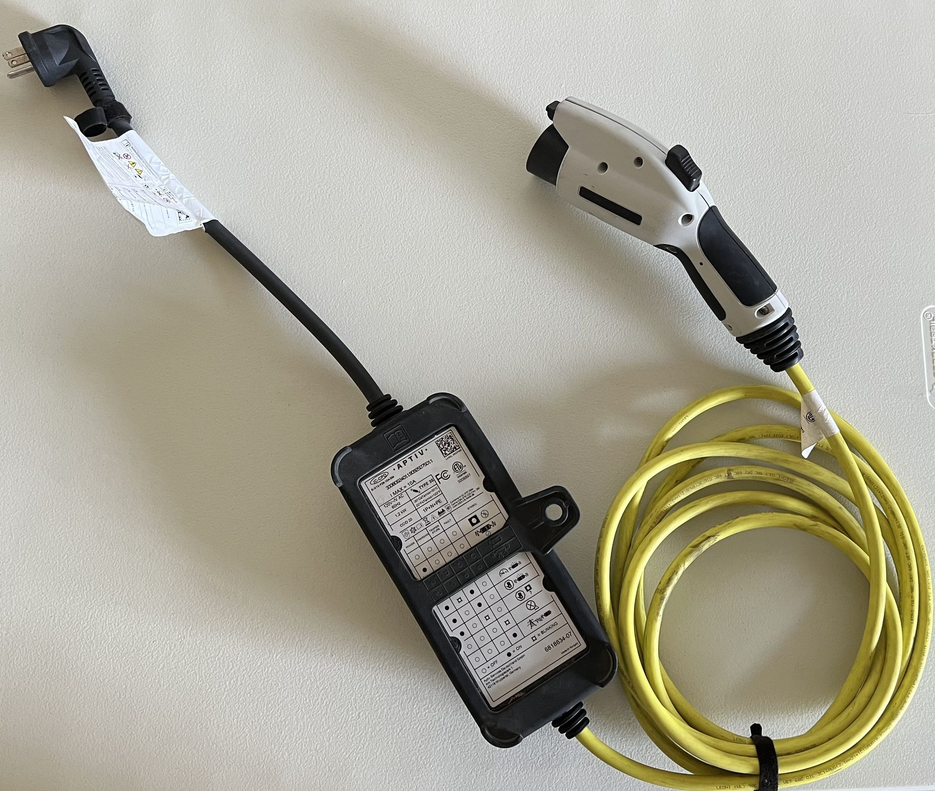 APTIV Level 1 Charger J1772 for Sale in Henderson, NV - OfferUp