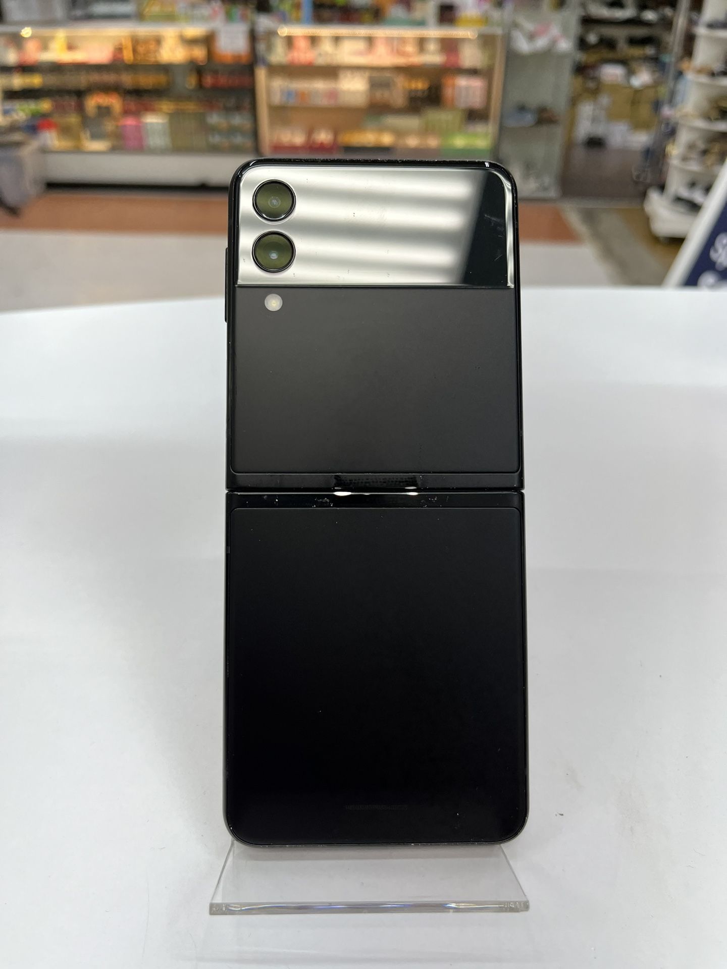 Samsung ZFlip 3 Unlocked Fair Condition for Sale in Westminster, CA ...