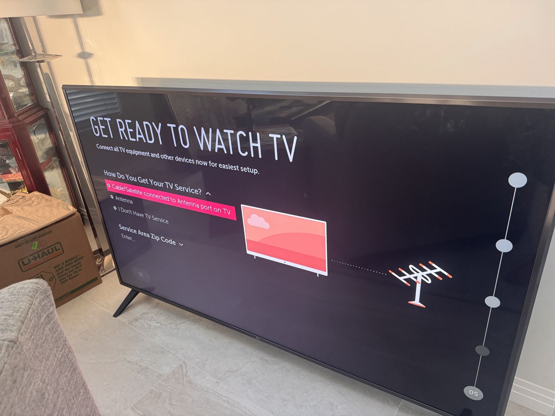 LG 75in Flat Screen TV. - No WiFi But Works With Cable Box for Sale in ...