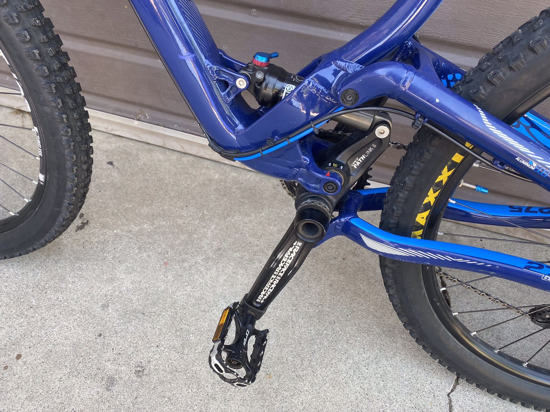 2016 GT Helion Elite Full suspension Mountain bike with lots of ...
