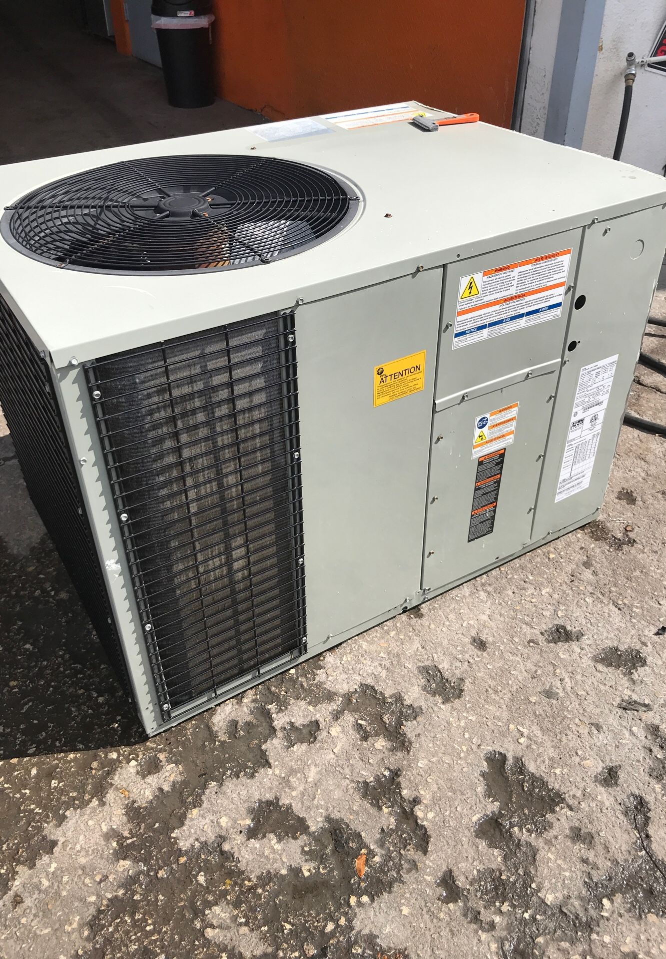 Ac package unit installed 3 tons for Sale in Miramar, FL - OfferUp