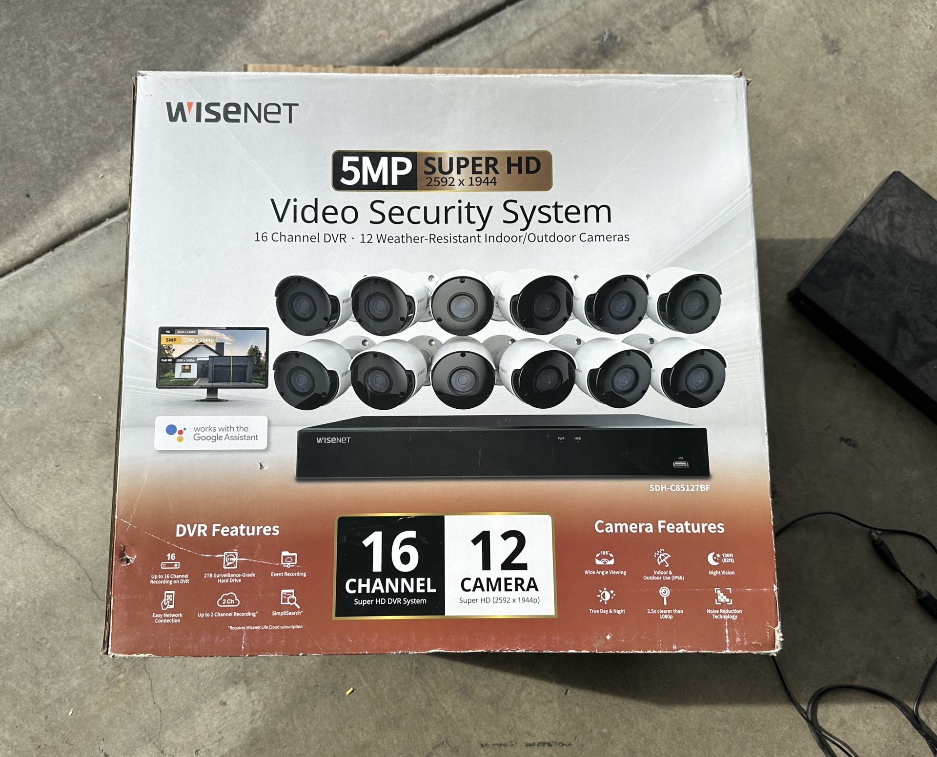 Wisenet 5mp Super HD Video Security System Dvr 2tb for Sale in Fontana ...