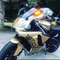 Chrome R1 Light