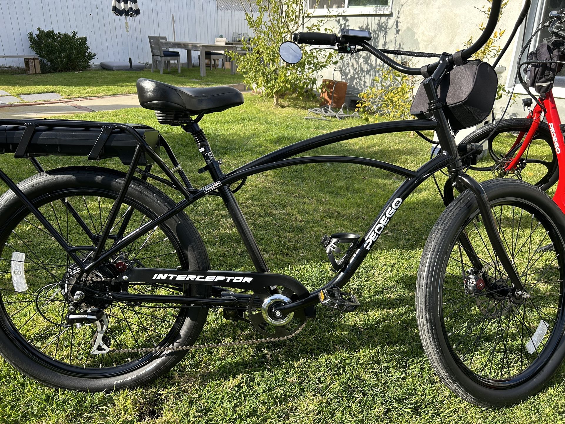 PEDEGO INTERCEPTOR ELECTRIC BIKE 26’ Classic LIKE NEW for Sale in ...