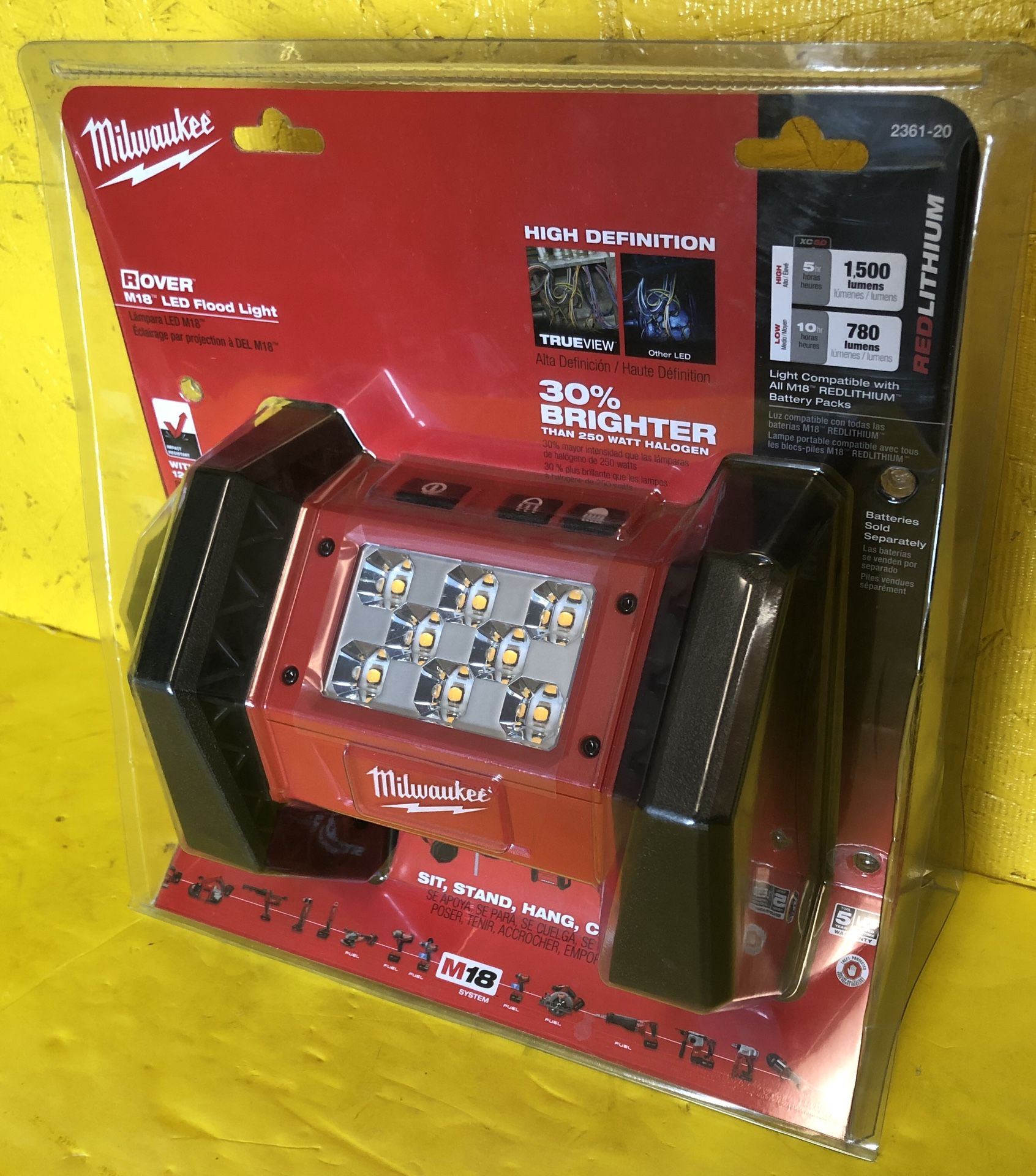 Milwaukee 2361-20 - M18 18V Lithium Ion Cordless 1500 Lumens LED Flood ...