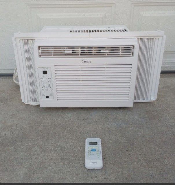 Air Conditioner Blows Ice Cold Air Window Unit with Remote 5000 BTU's ...