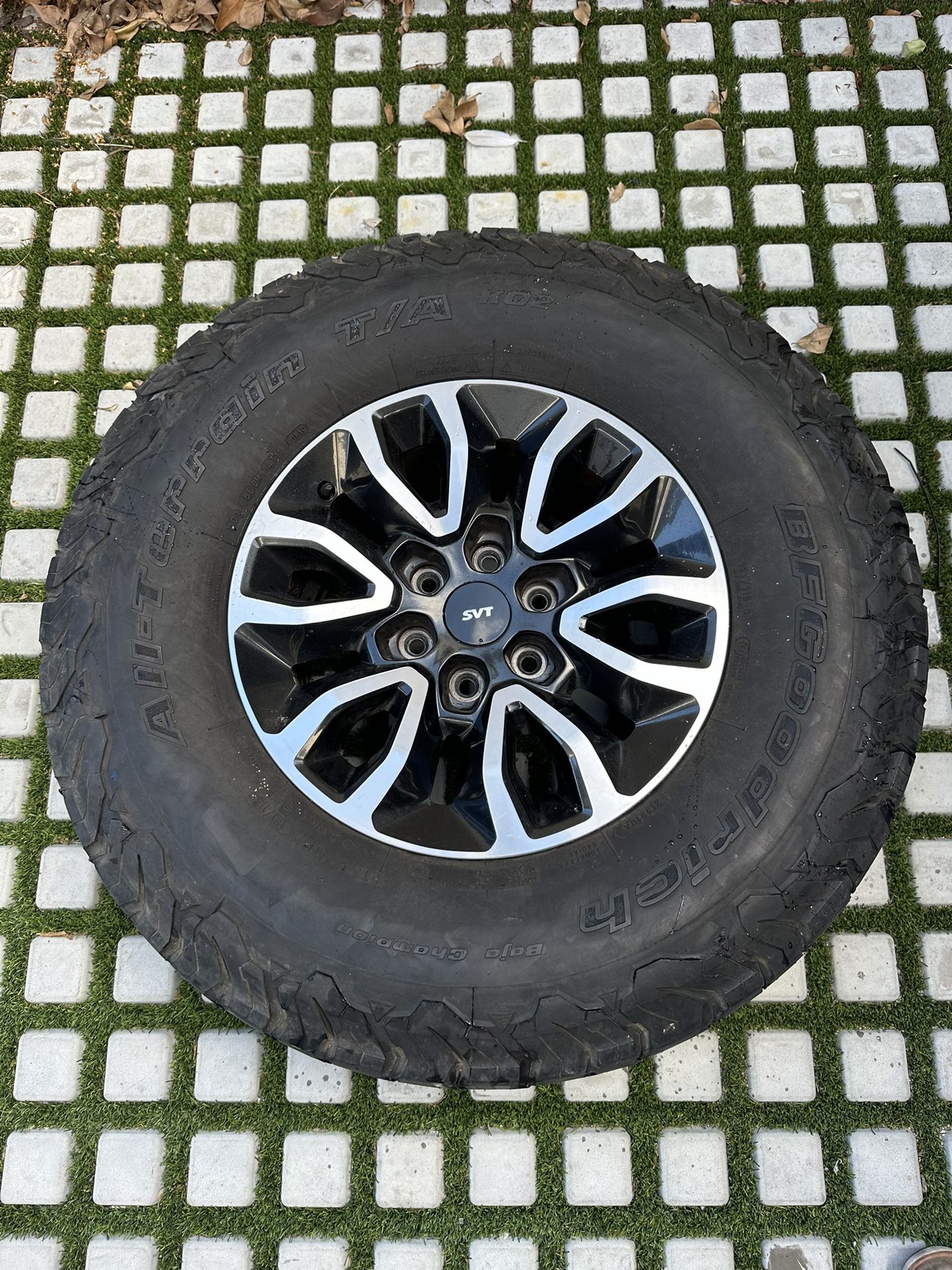 Stock Ford Raptor Rims and Tires for Sale in Coronado, CA - OfferUp