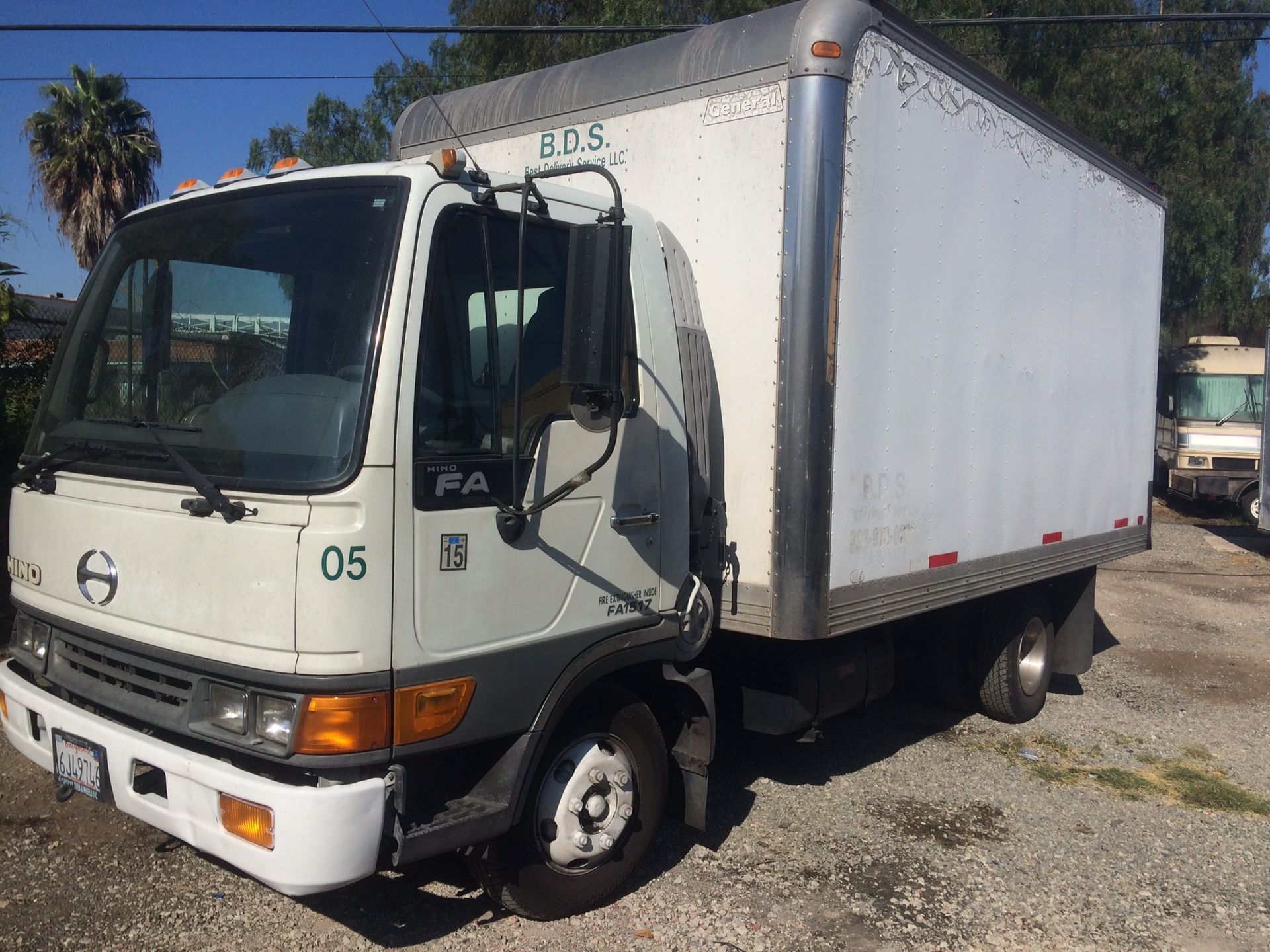 2000 Hino 4 cylinders 14 foot long 195,000 miles Play it up to date ...