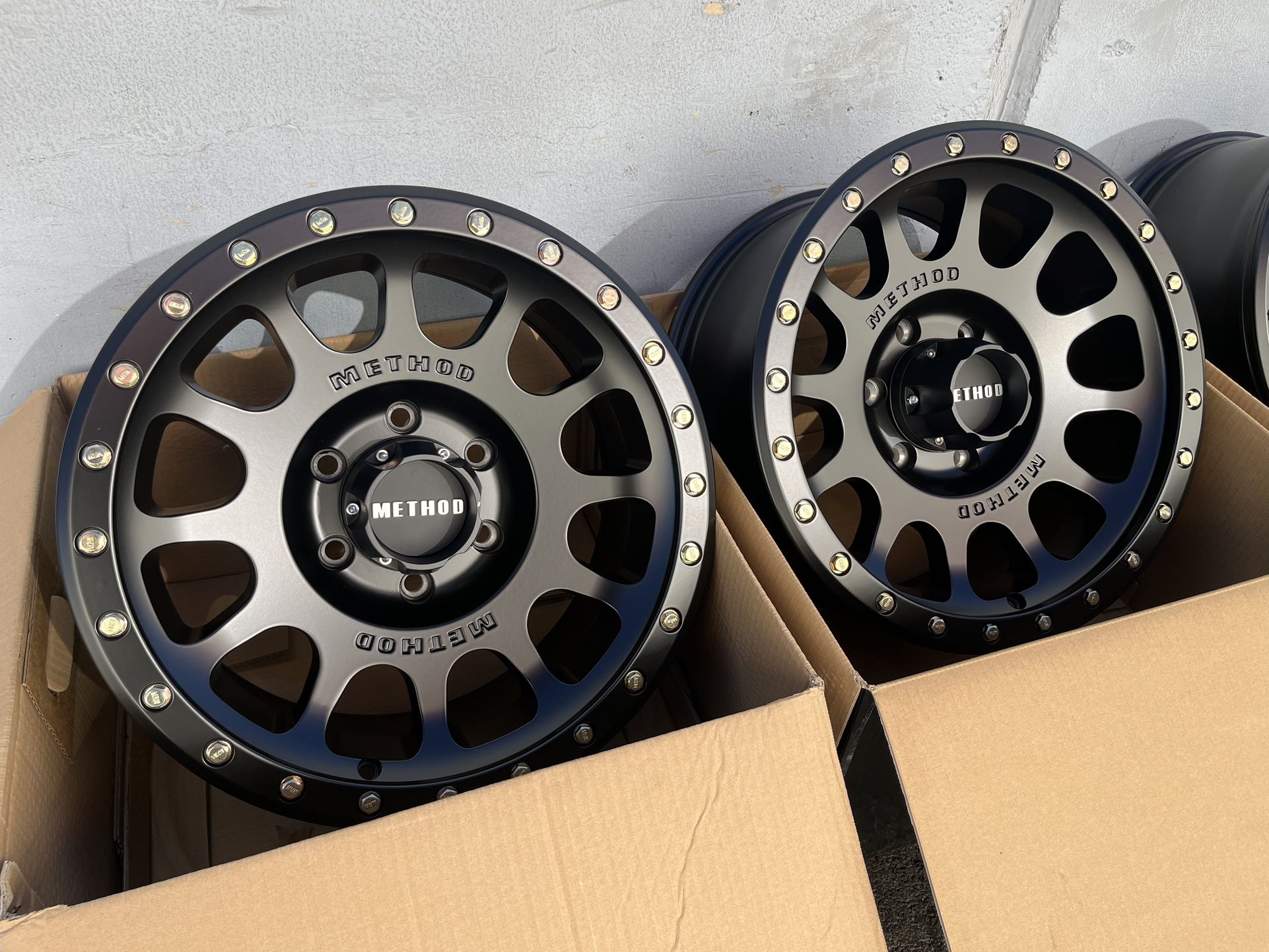 17” INCH METHOD MR305 NV MATTE BLACK WHEELS/RIMS for Sale in Orange, CA ...