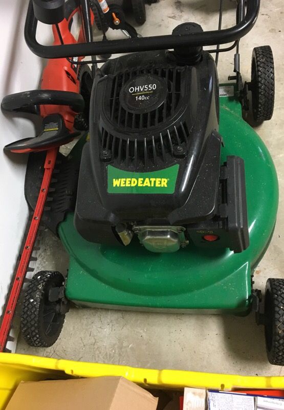 Weedeater Mower - auto choke OHV550 push mower for Sale in Boynton ...