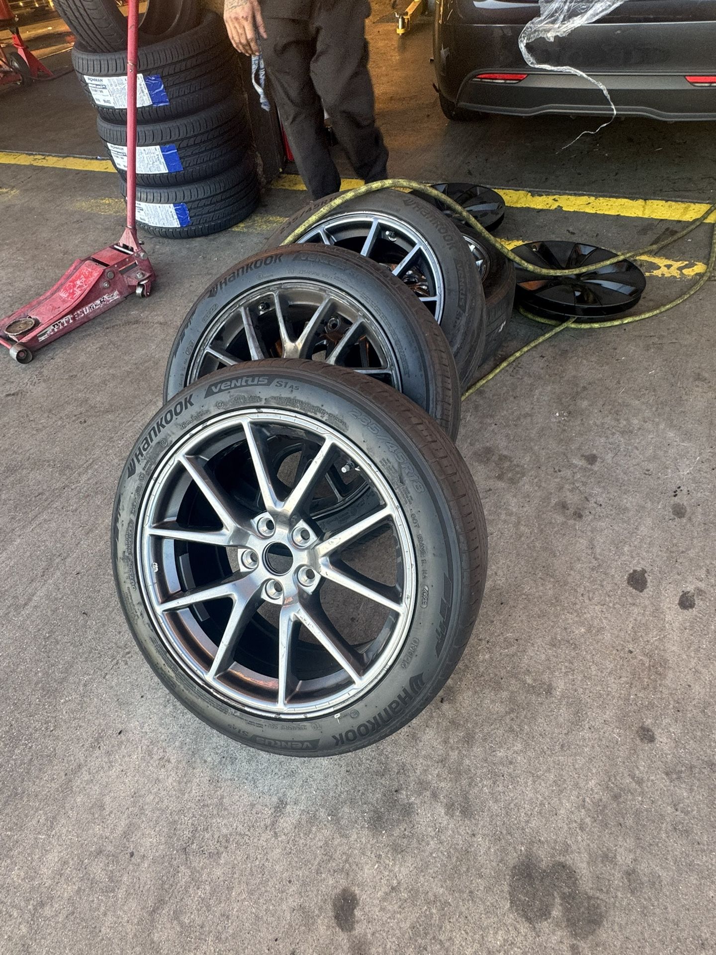 Tesla Tires and Wheels for Sale in Los Angeles, CA - OfferUp
