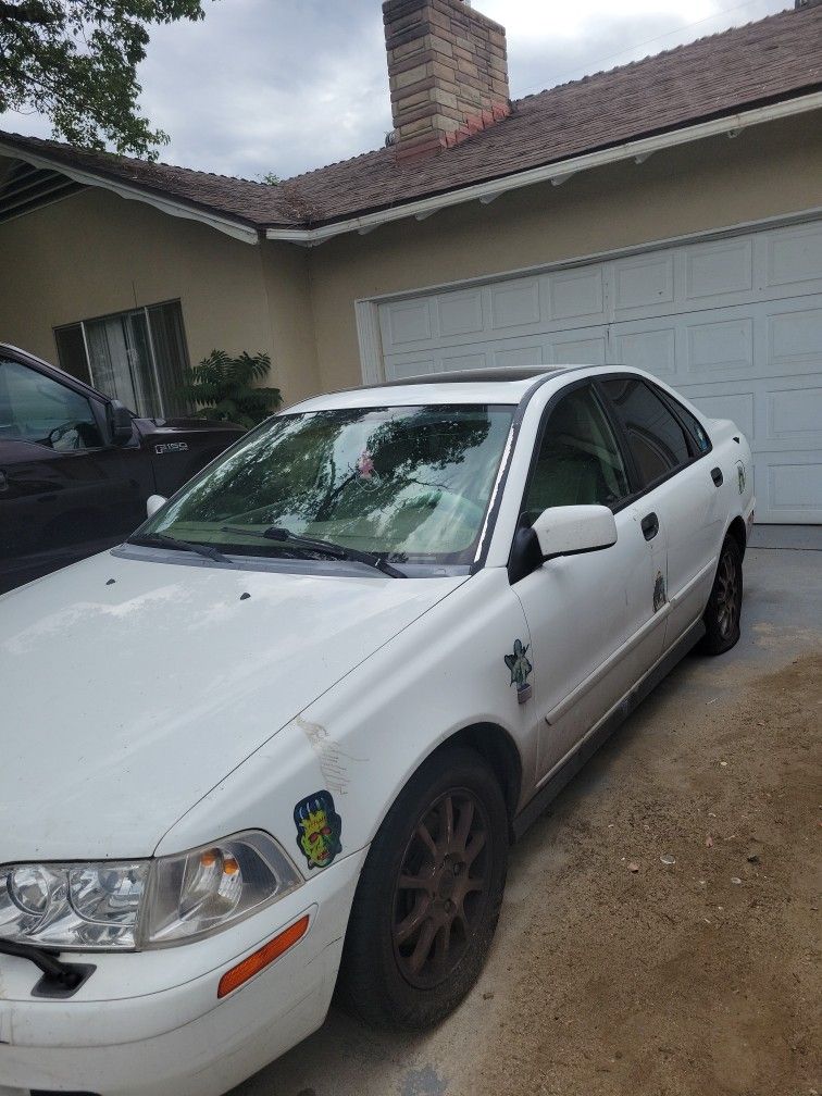 2004 Volvol s40 S40 for Sale in San Jacinto, CA - OfferUp