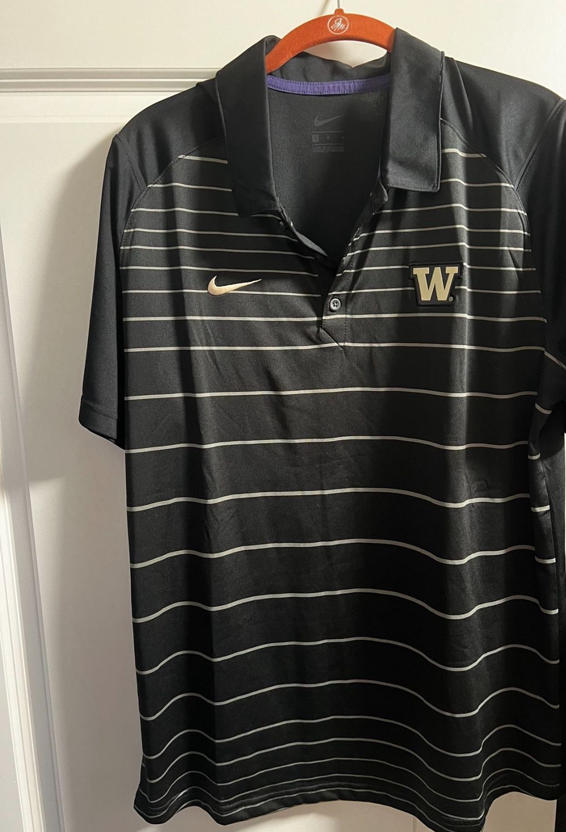 UW Nike Golf Polo for Sale in Bothell, WA - OfferUp