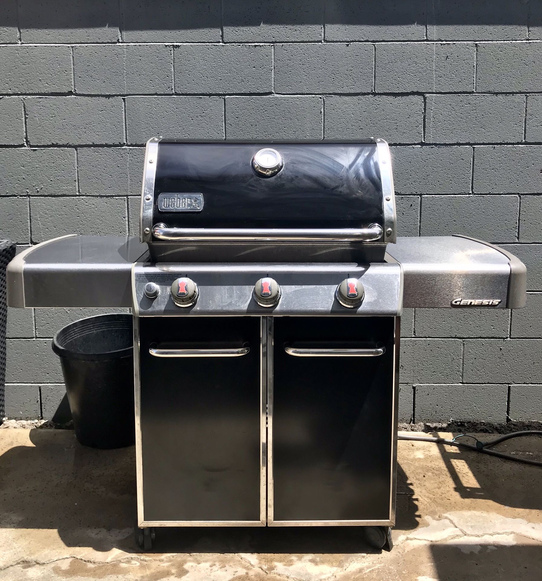 Weber Genesis BBQ Grill (3-burner) for Sale in HUNTINGTN BCH, CA - OfferUp