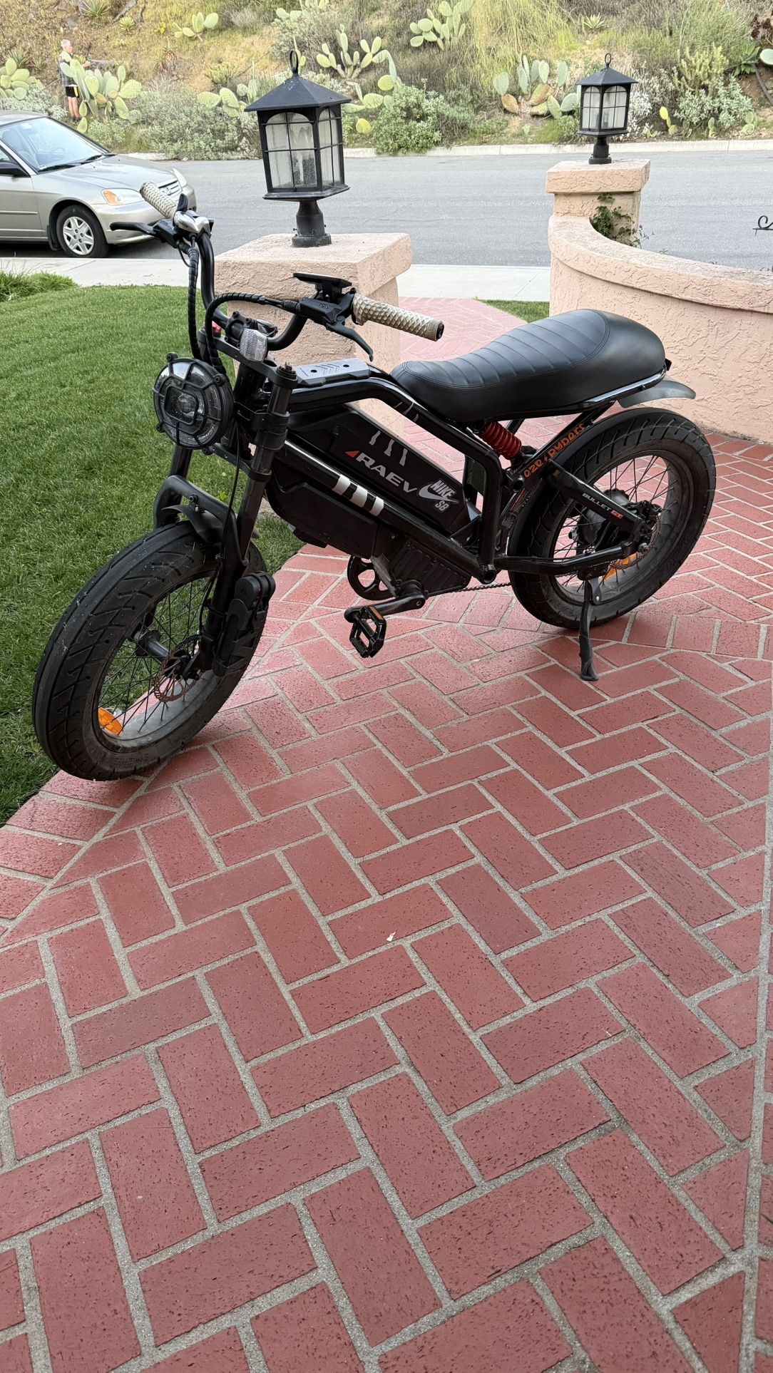 RAEV Bullet GT Electric Bike – 2,447 Miles + Folding Lock Included for ...