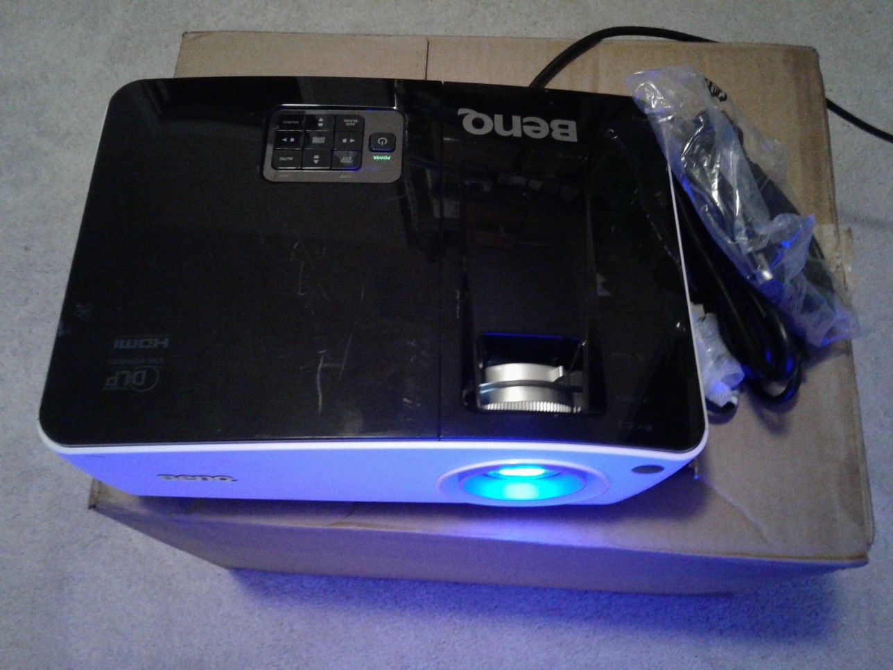 Benq projector hdmi for Sale in Riverview, FL - OfferUp