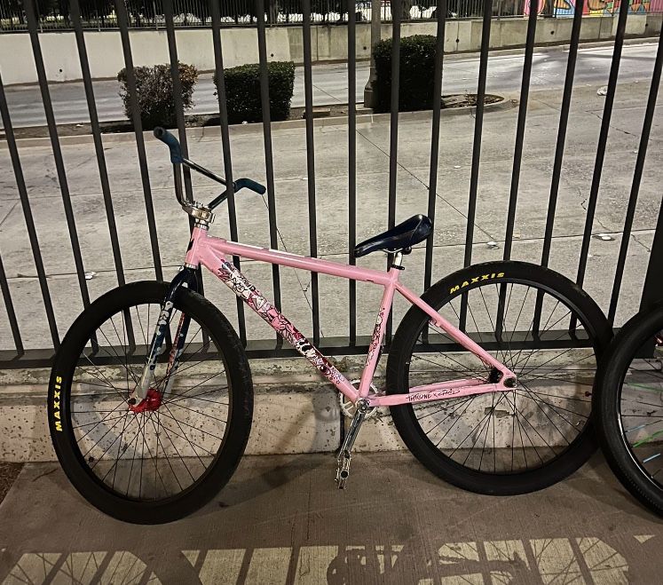 Throne Goon Chad Pink 29er for Sale in Los Angeles, CA - OfferUp