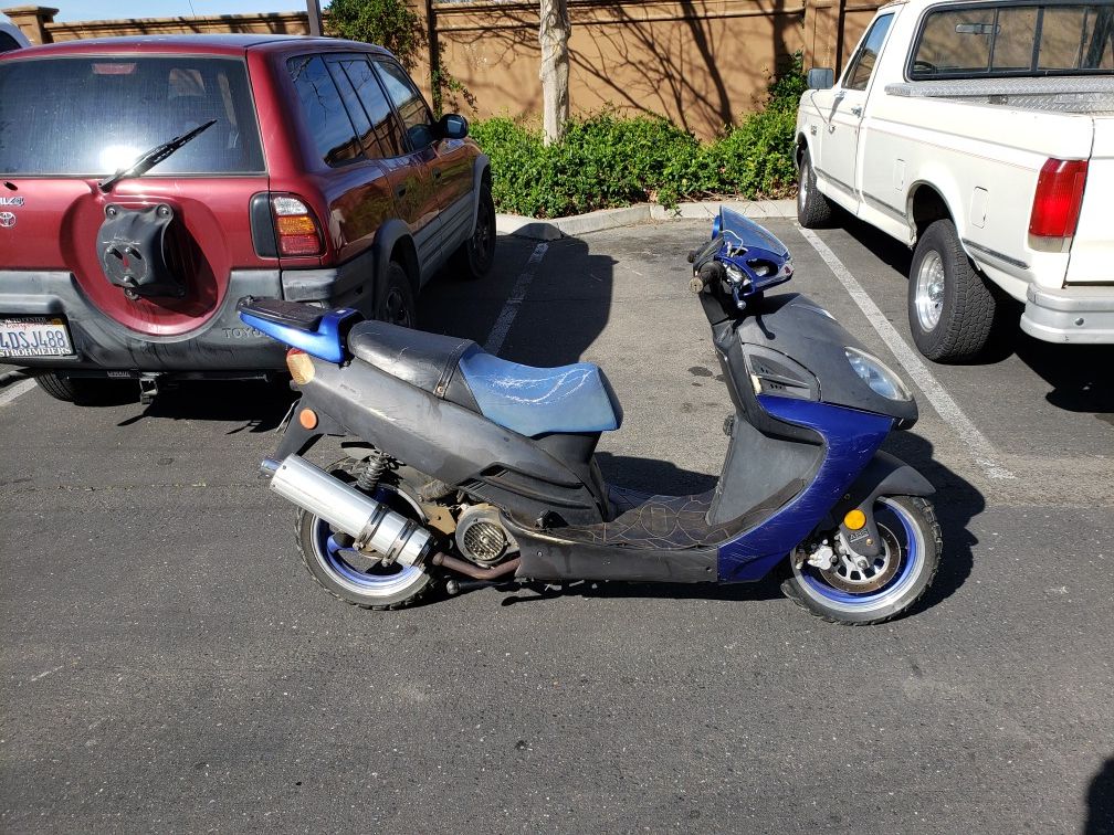2008 jonway 150cc scooter for Sale in Dixon, CA - OfferUp