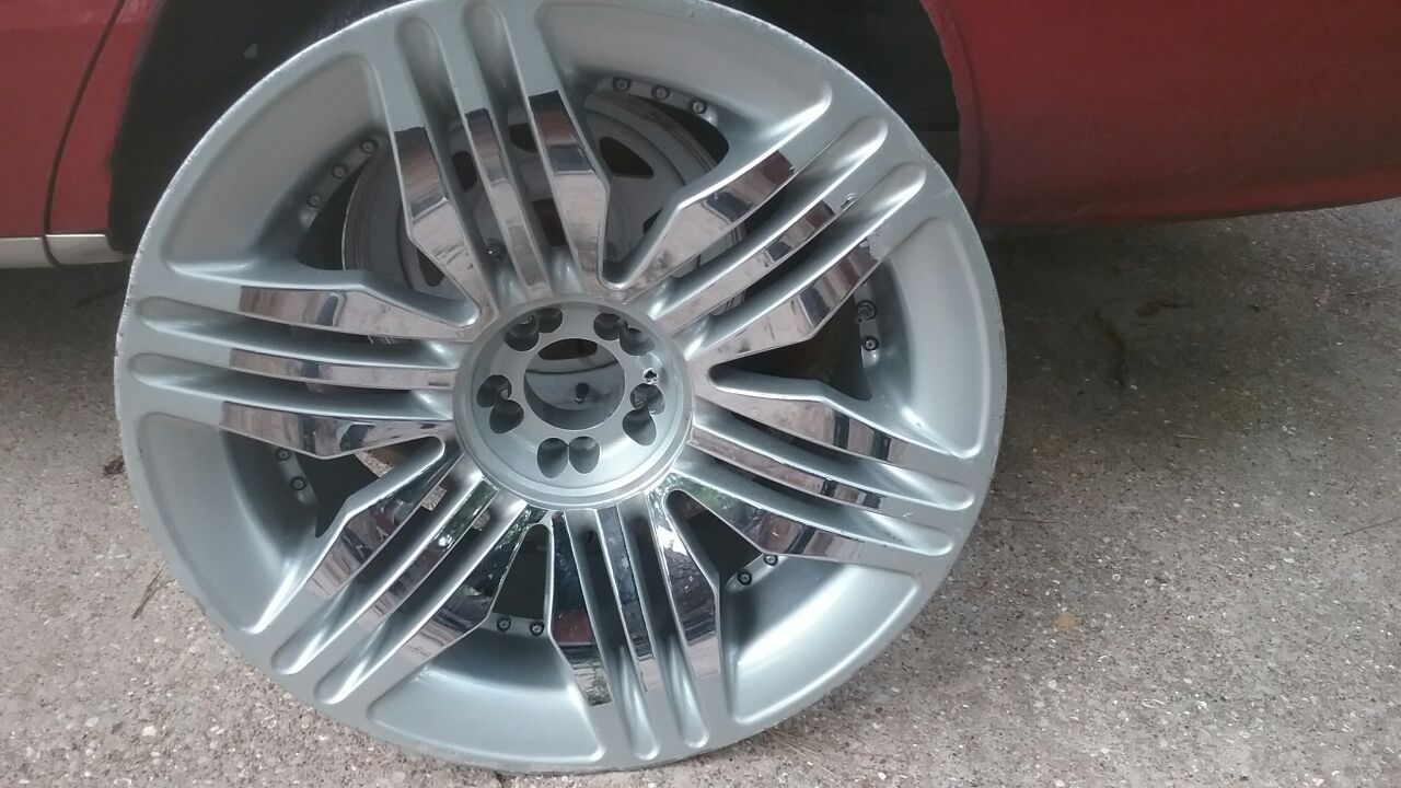 rims Lexani Big Johnson 27 inch face make offers asap negotiable 5 lug ...
