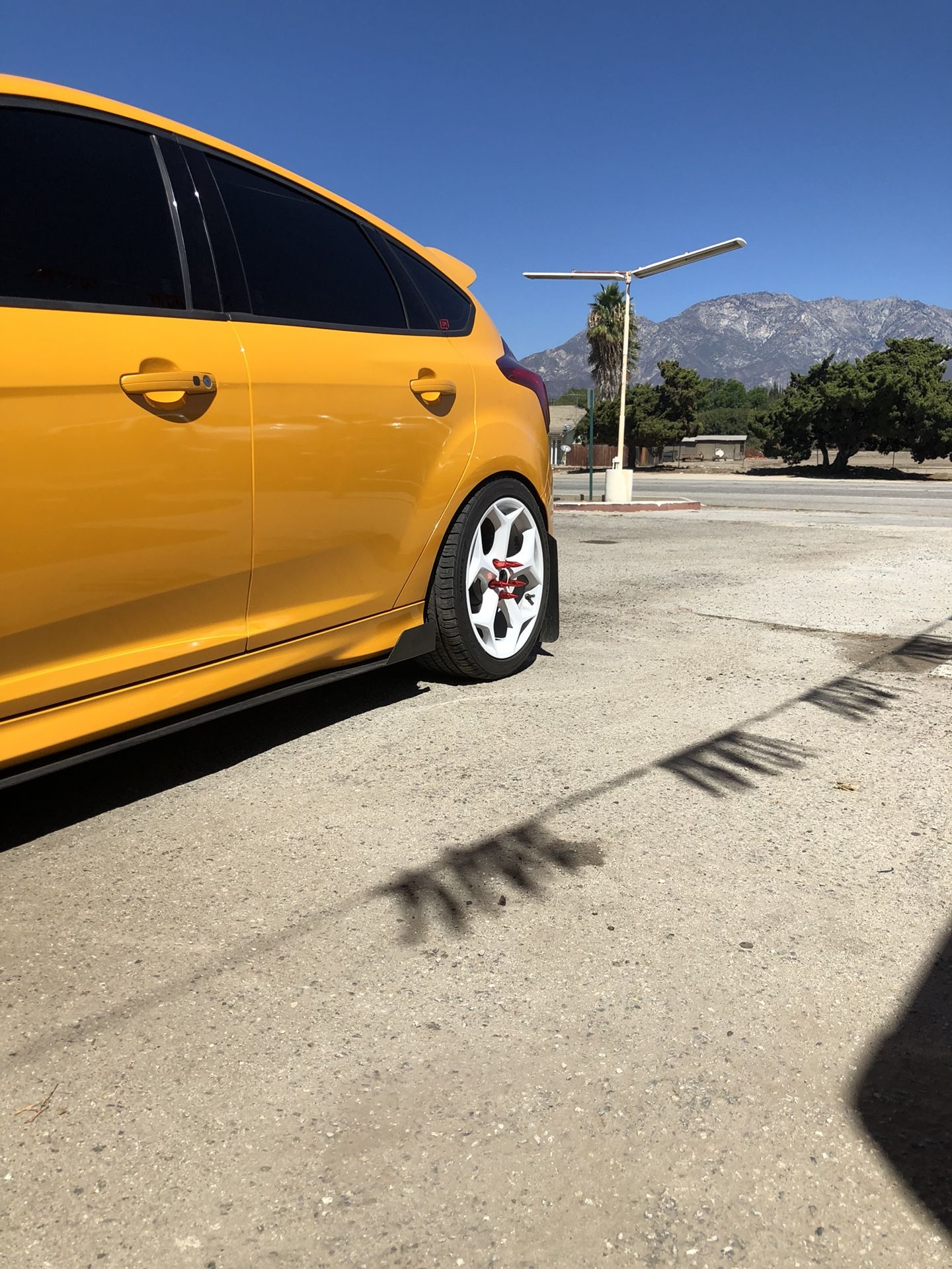 Focus st snowflakes without tires all rims are clean for Sale in Upland ...
