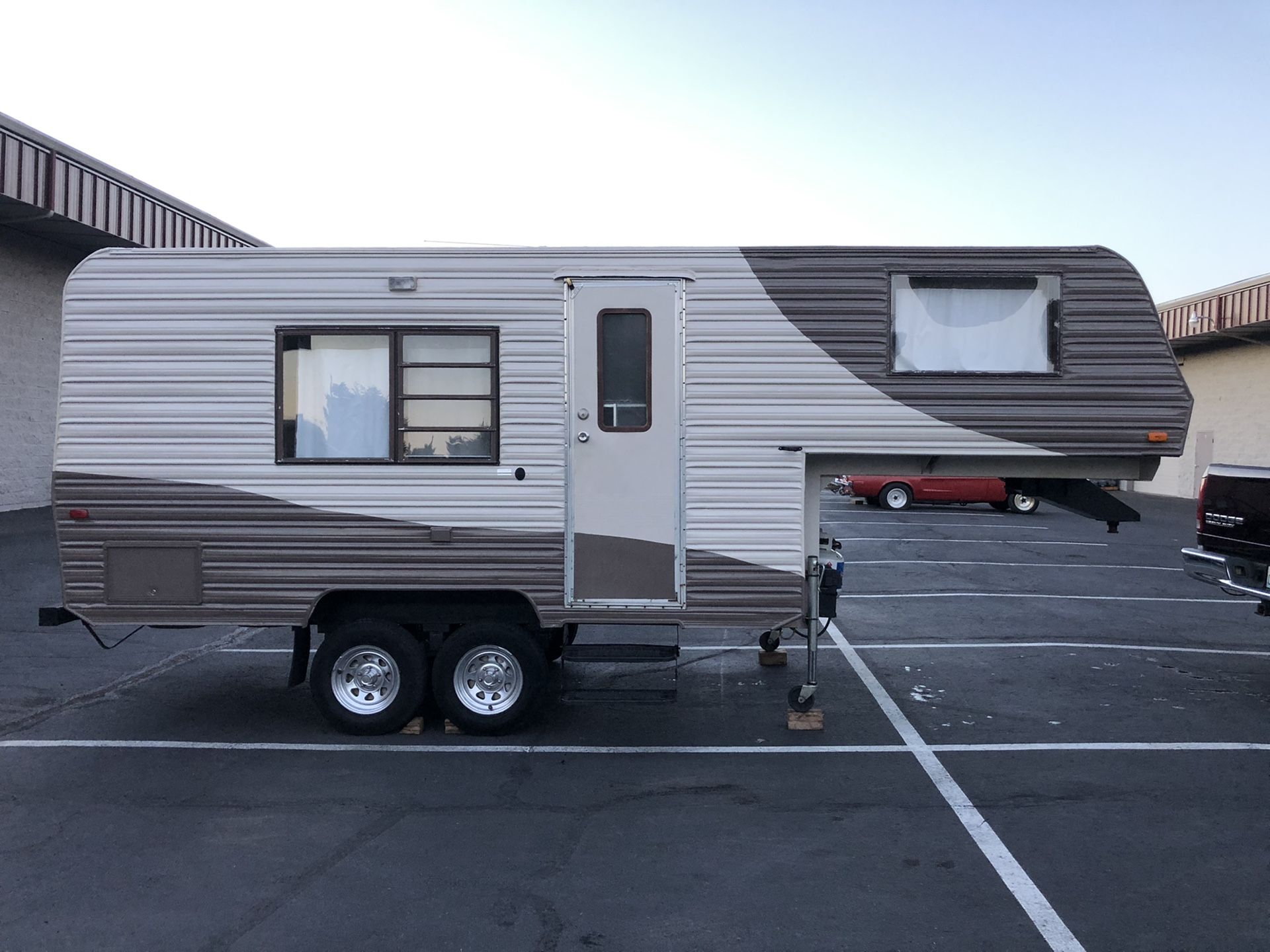 5th wheel camper 19ft (Kit Calay) 1989 for Sale in Vancouver, WA - OfferUp