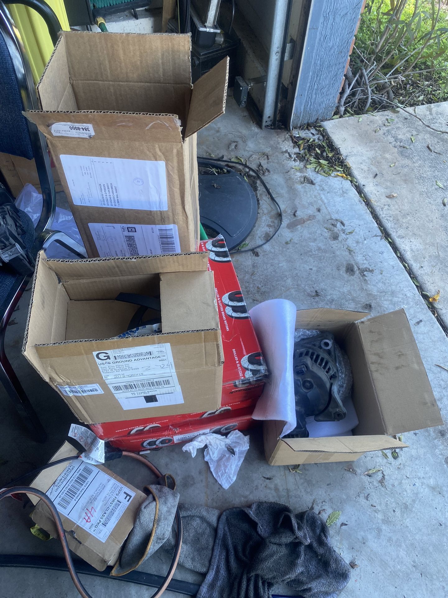 E46 Parts And Other FREE !GRATIS! for Sale in Glendale, AZ - OfferUp