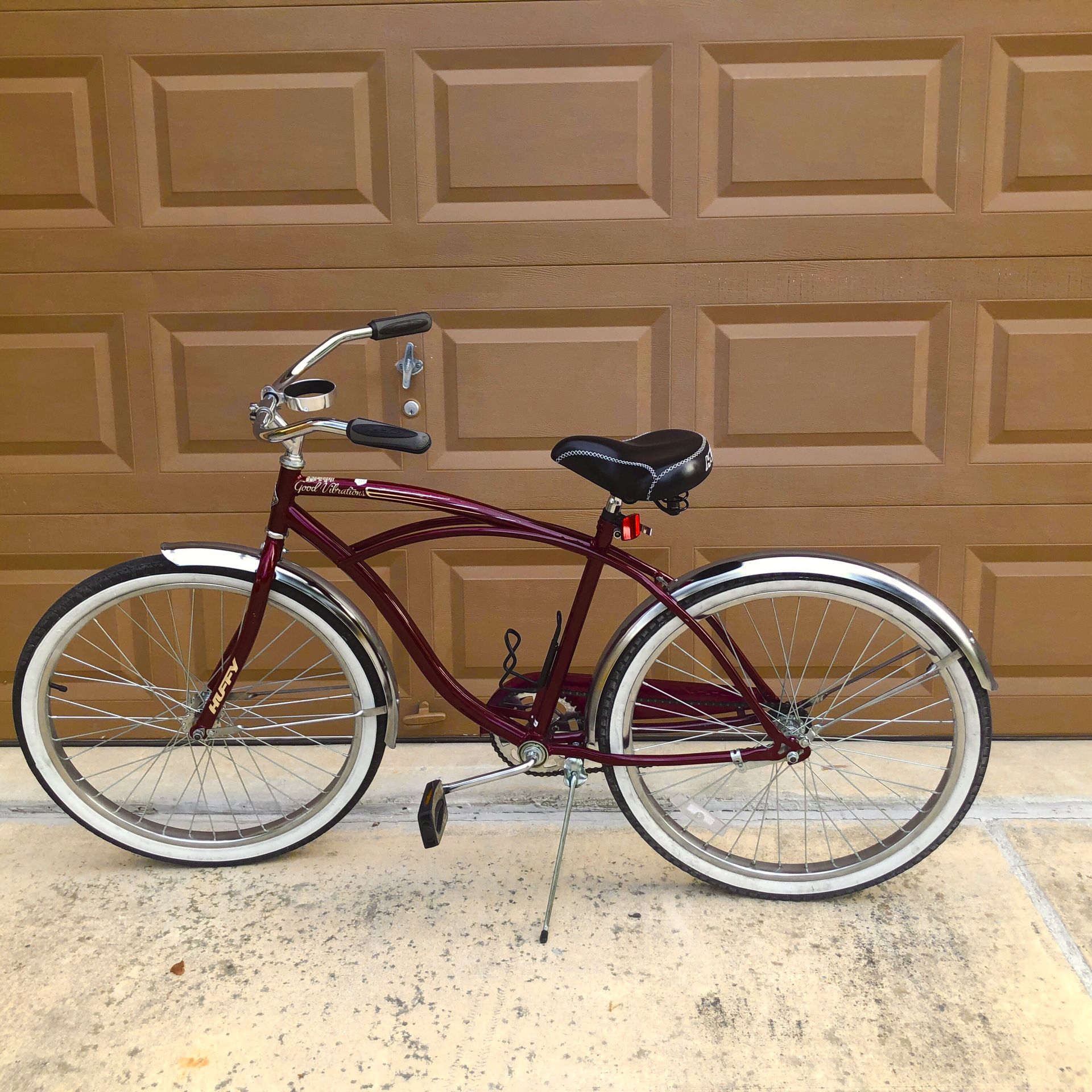 Vintage Huffy Cruiser Bike for Sale in San Antonio, TX - OfferUp