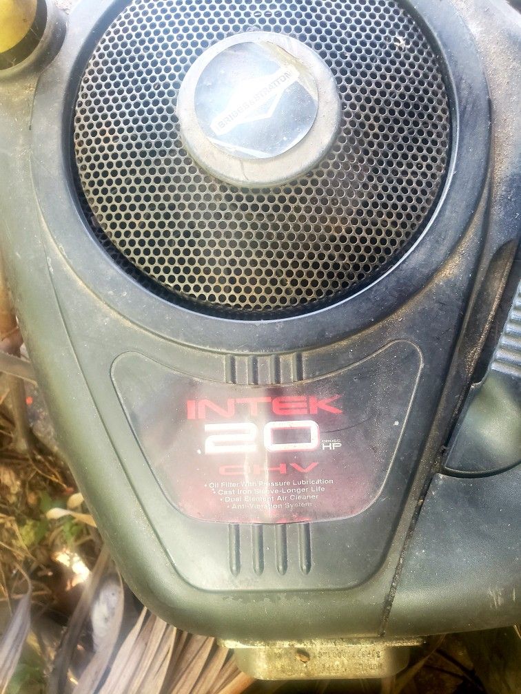 Briggs And Stratton 20hp Engine Intek for Sale in Miami, FL - OfferUp