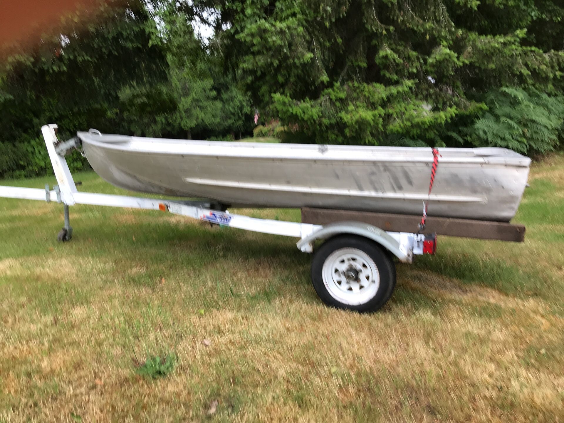 12’ Aluminum boat for Sale in Shelton, WA - OfferUp