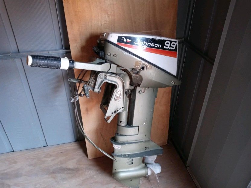 JOHNSON 9.9 SEA-HORSE OUTBOARD MOTOR for Sale in Las Vegas, NV - OfferUp