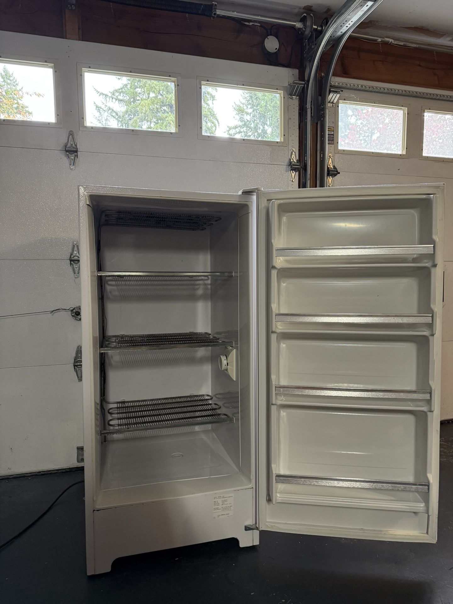 gibson heavy duty commercial freezer for Sale in Renton, WA - OfferUp